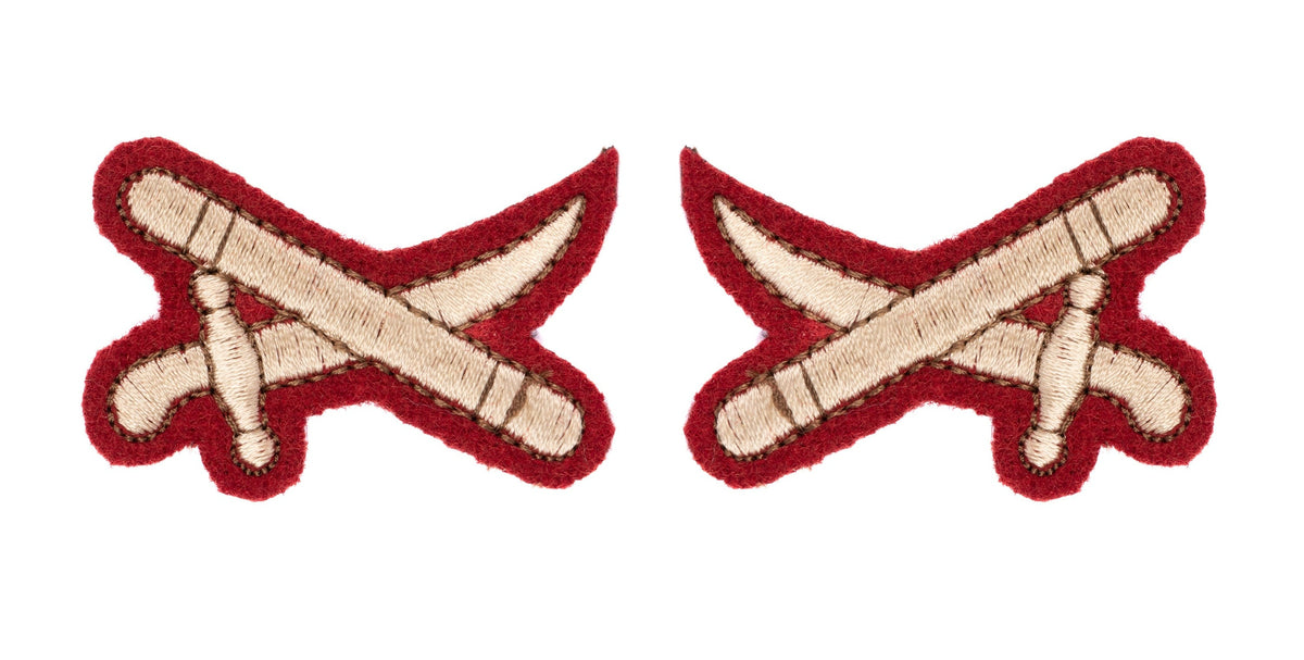 Generals Crossed Sword & Baton on SCOTS Red Felt - Pair – Scots shop online